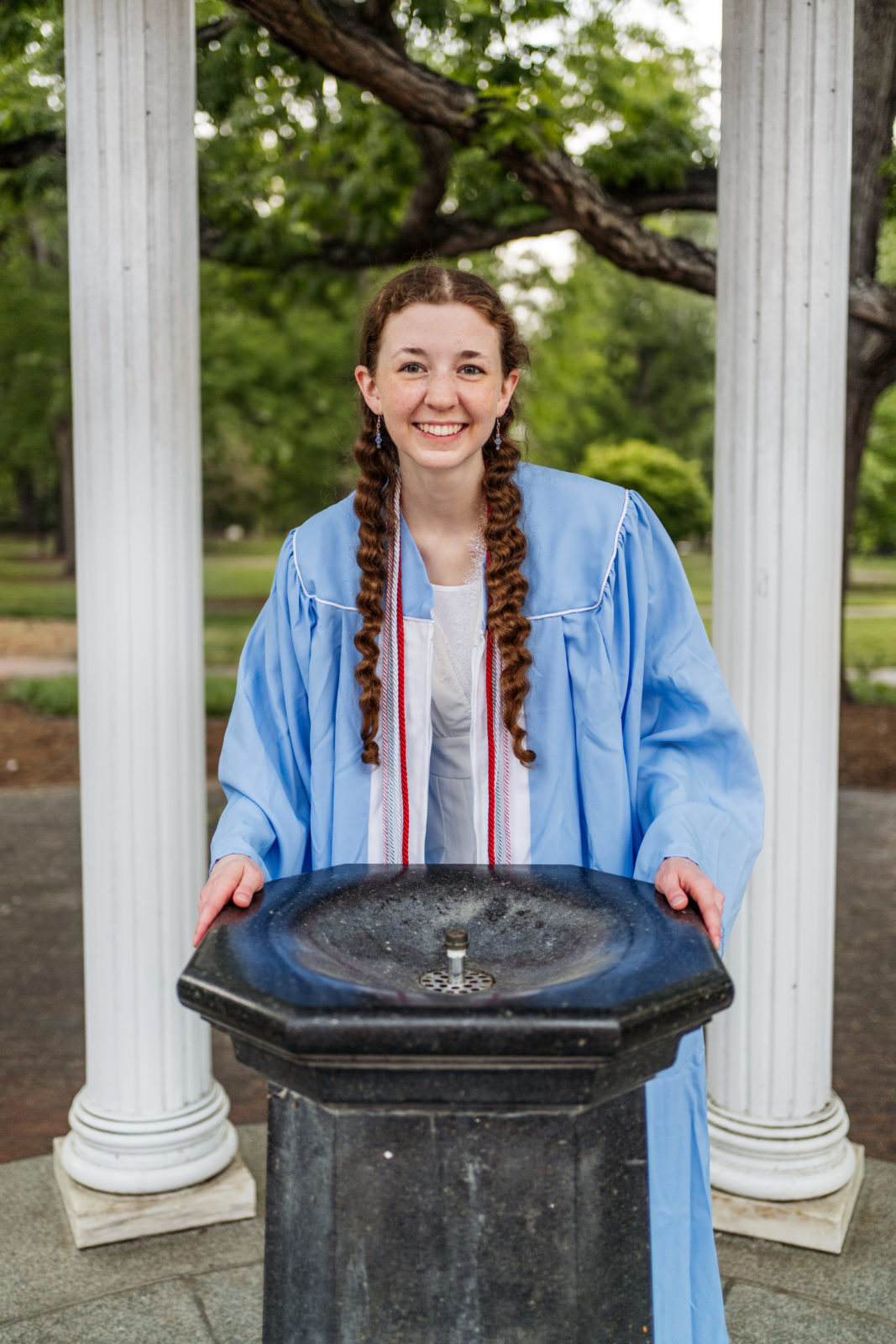 Best Places to Take Pictures at UNC Chapel Hill - megannicolephoto.com