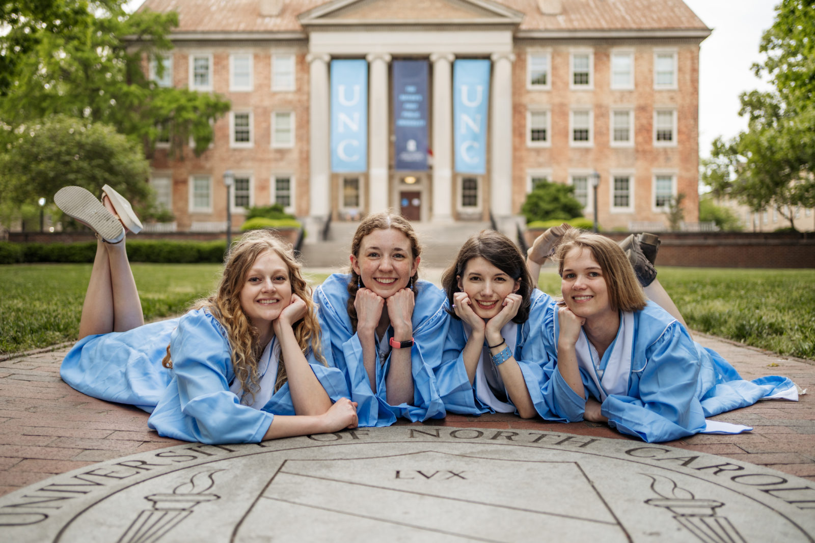 Best Places to Take Pictures at UNC Chapel Hill - megannicolephoto.com